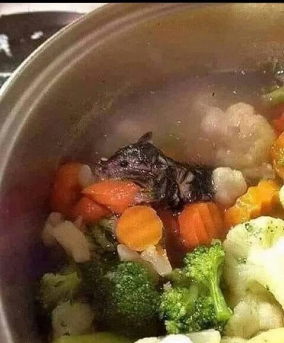 ratatouille haciendo una buena cazuela - Meme subido por sebaslanutria ...