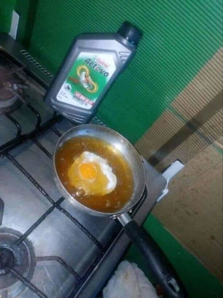 tutorial como cocinar un huevo - Meme subido por Marciano_Memes ...