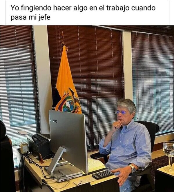 haciendo como que trabajas - Meme by floresmacoca :) Memedroid